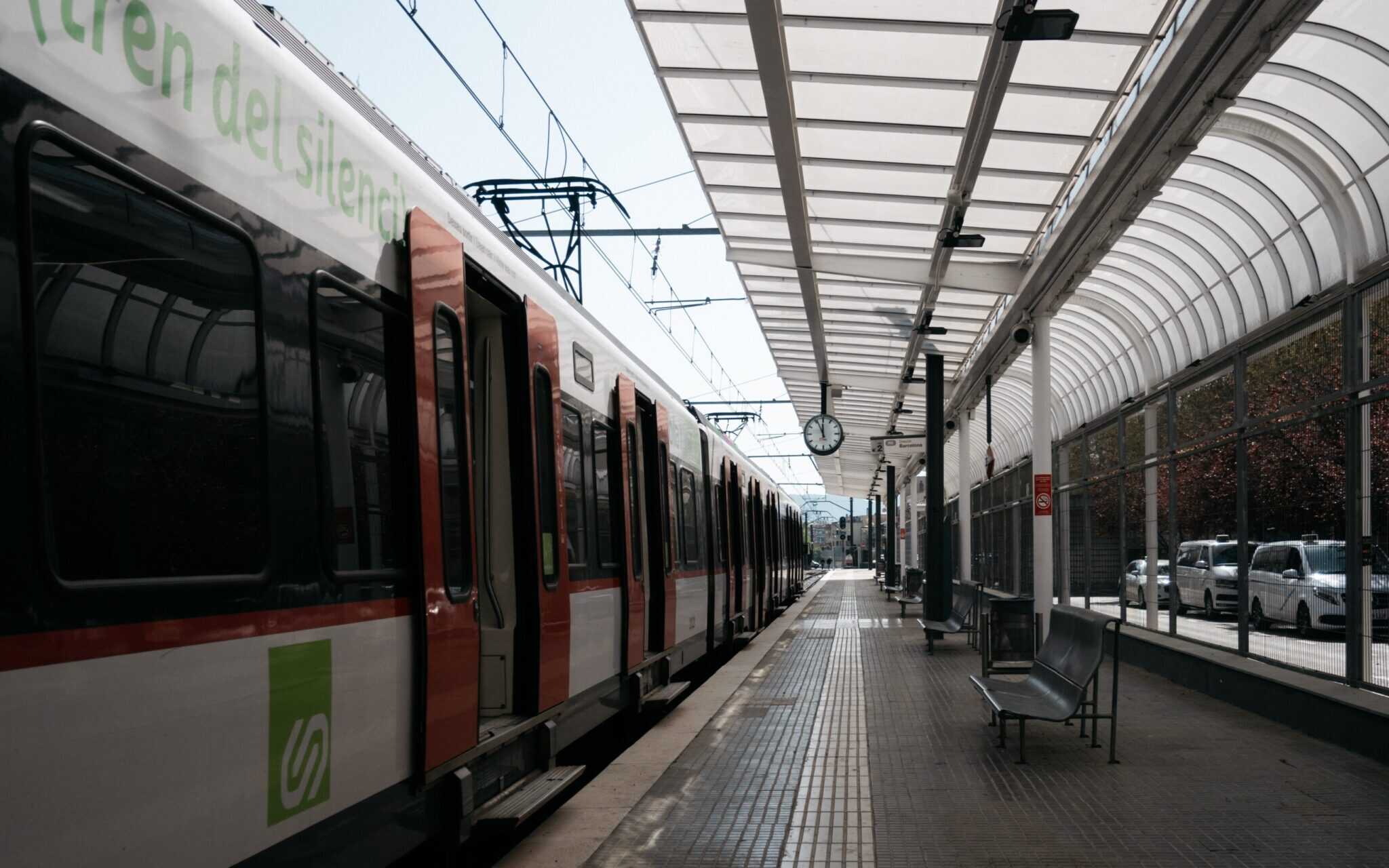 Seville Train Station - Estación de Santa Justa Sevilla - Visit-Seville.com